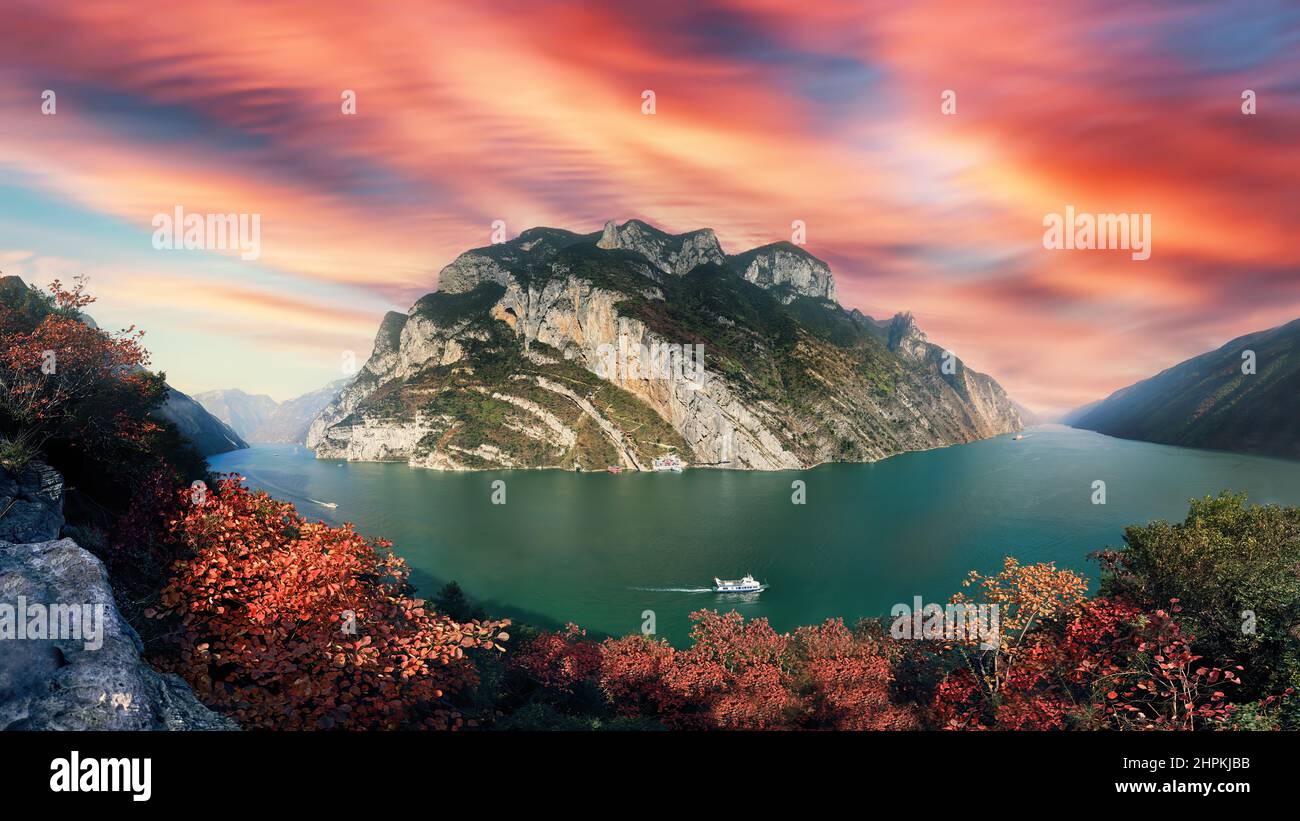 Three part images hi-res stock photography and images - Alamy