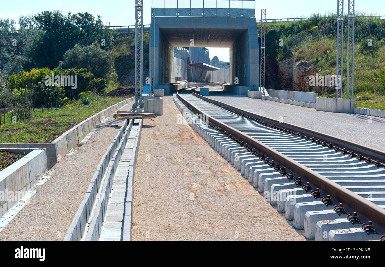 Underpass and tunnel for the construction of a new railway line. Detail ...