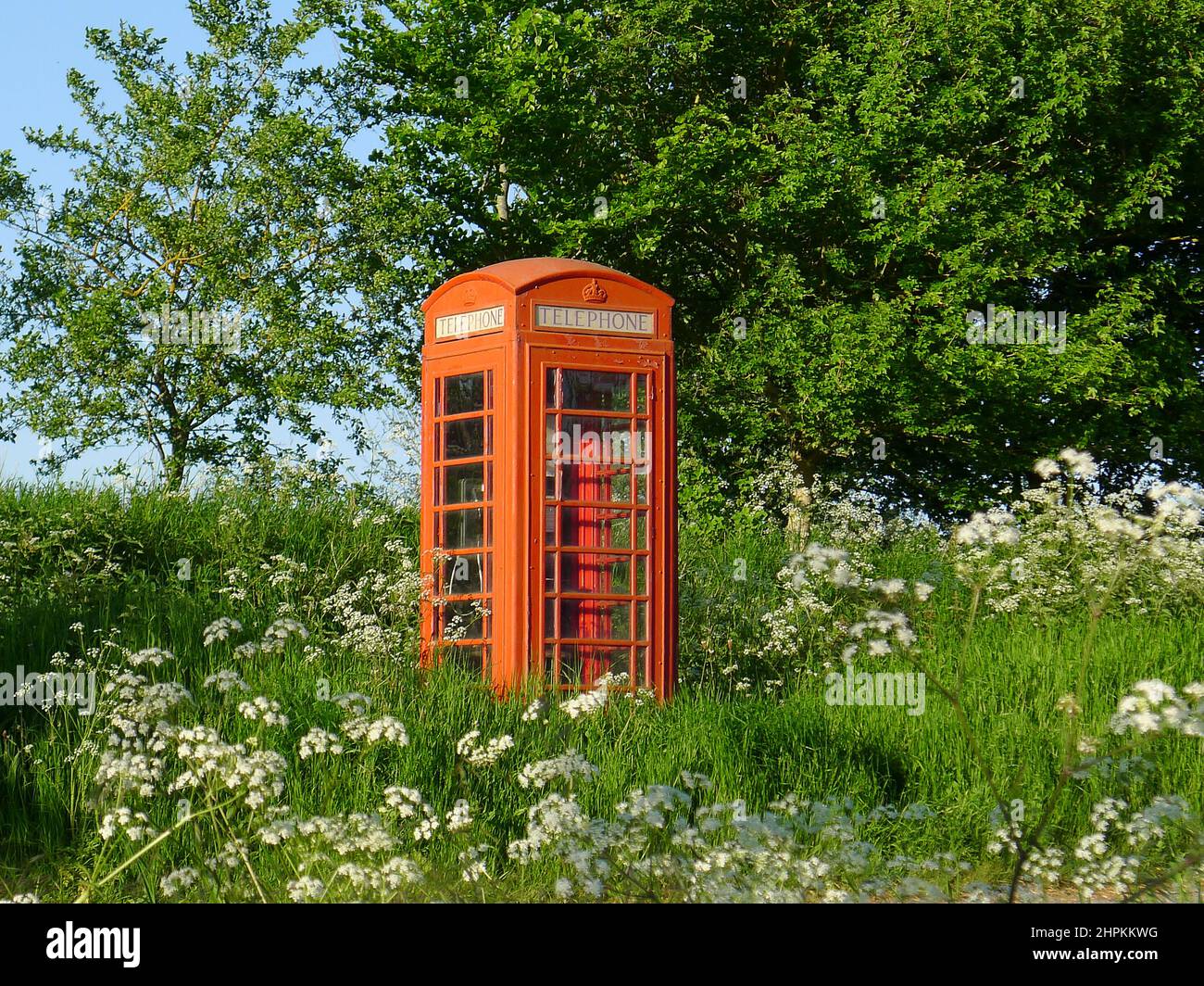Telehone kiosk hi-res stock photography and images - Alamy