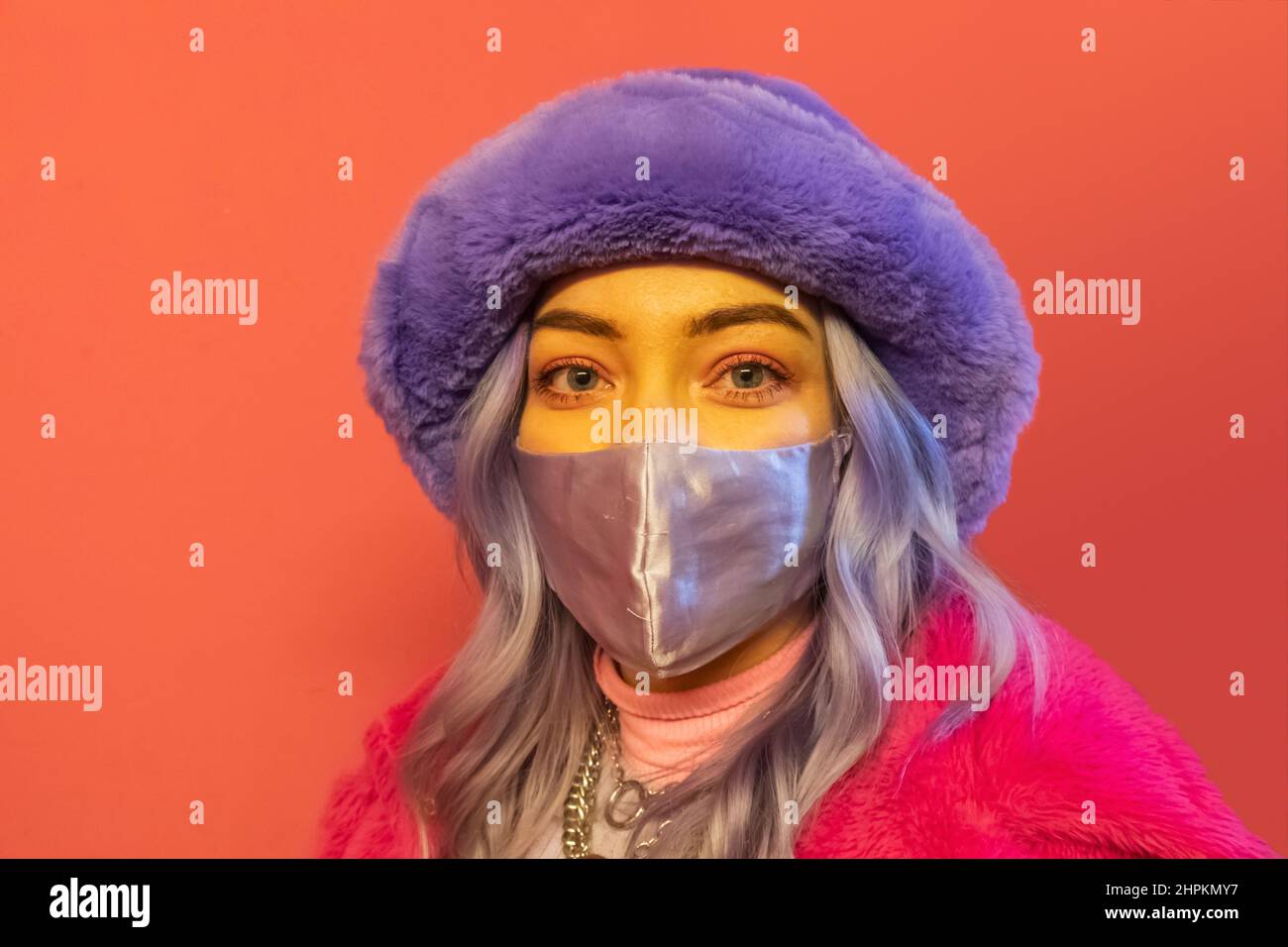 London pretty girls portrait hi-res stock photography and images - Alamy