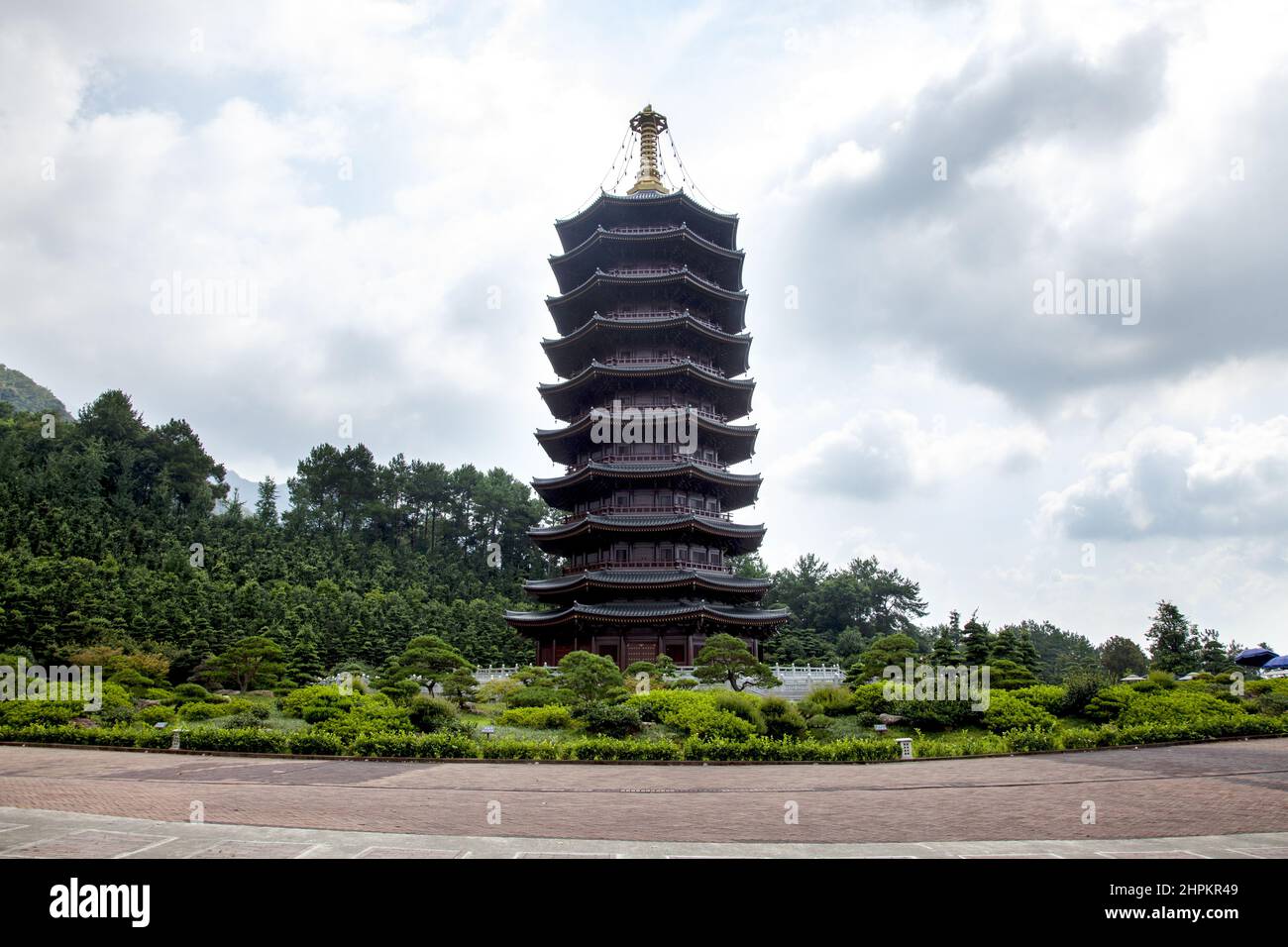 Cloud gate temple hi-res stock photography and images - Alamy