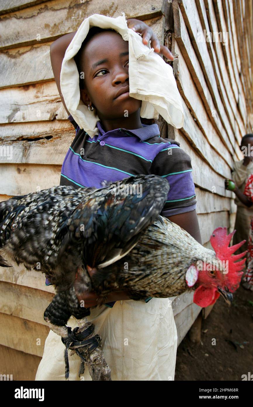 Everyday life at Lake Kivu near Bukavu. The picture is deceptive ...