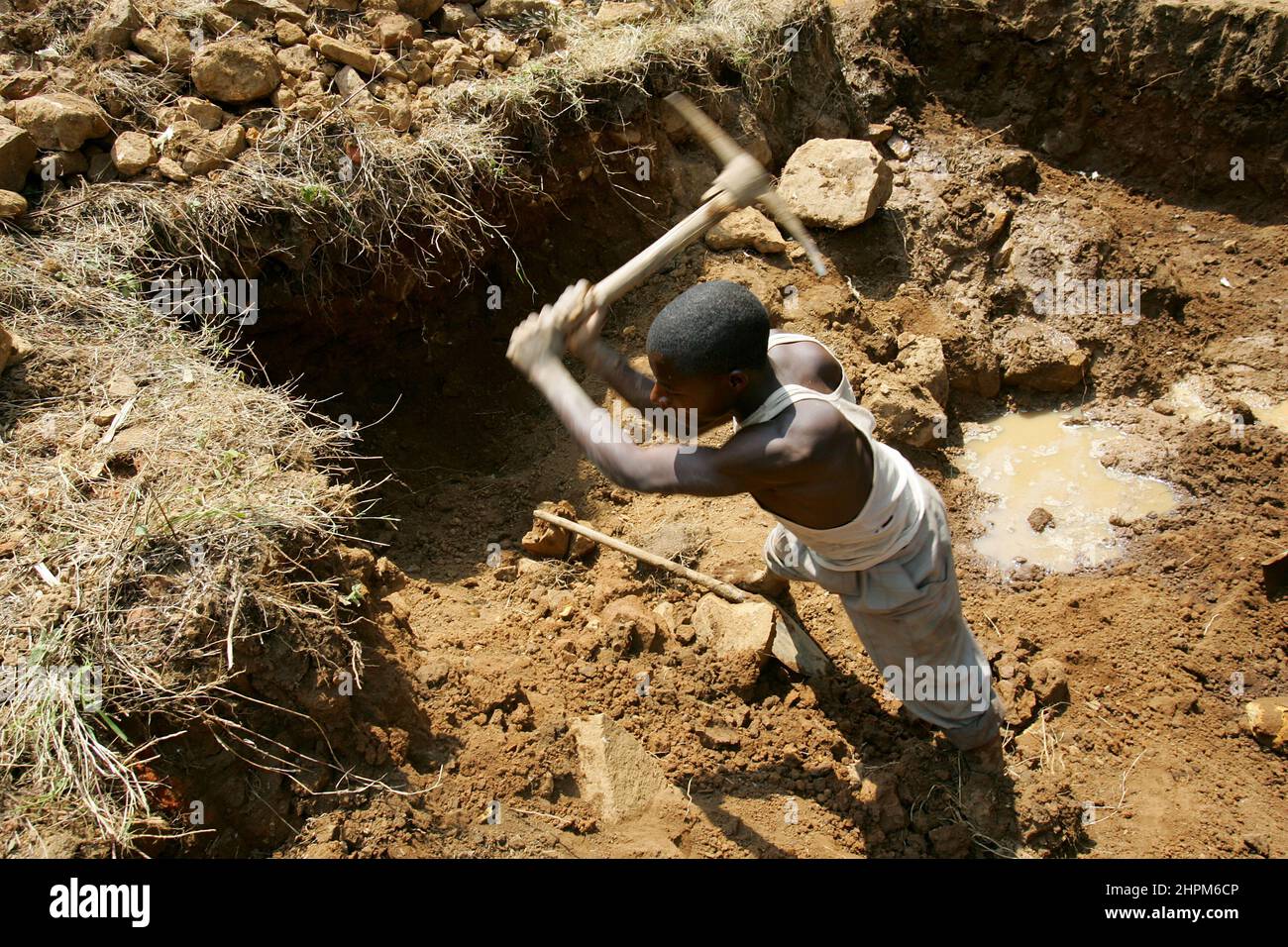 Brick manufacturing at Lake Kivu near Bukavu. The picture is deceptive ...