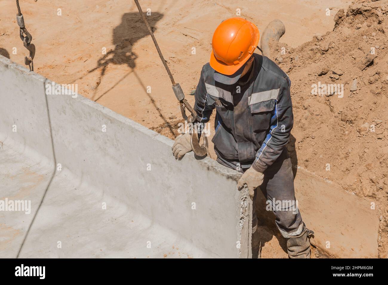 Construction worker overalls hi-res stock photography and images - Alamy