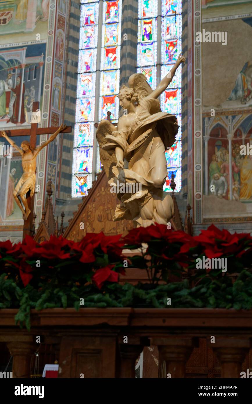 The Announcing Angel, 17th century statues by Francesco Mochi ...