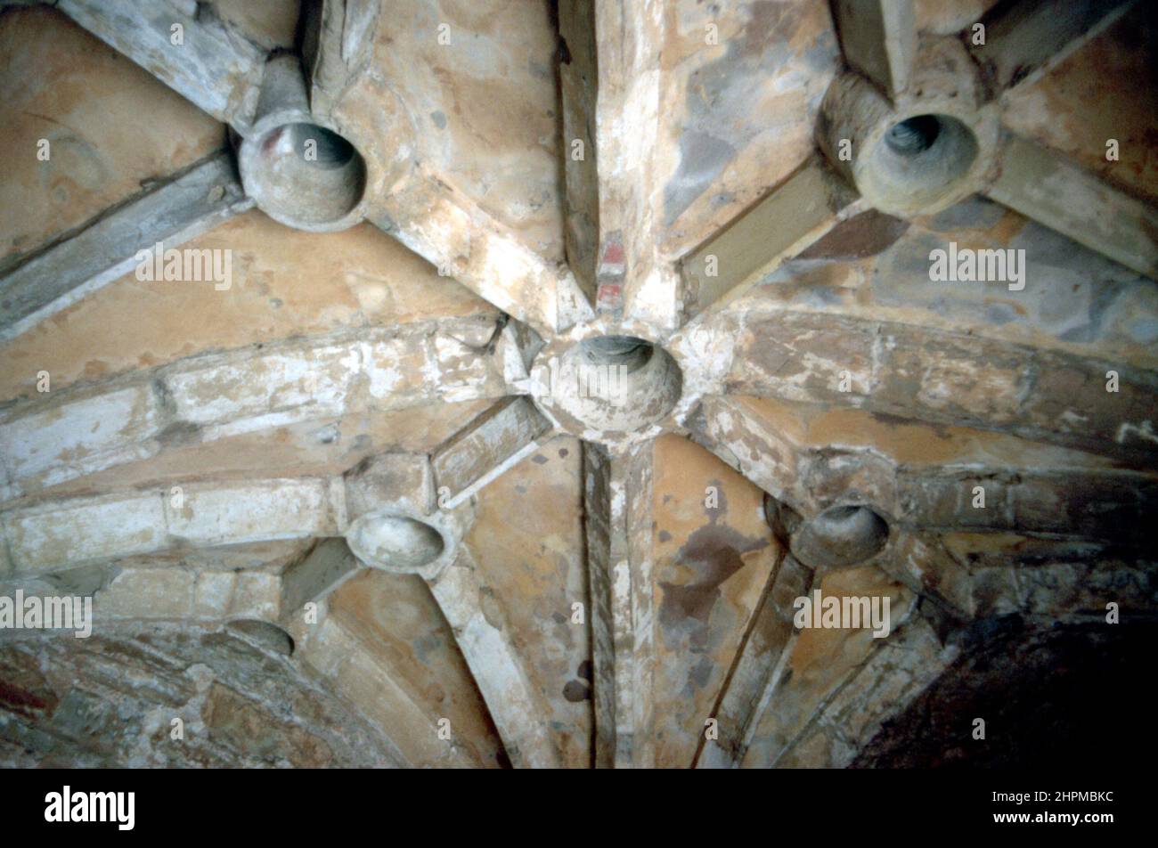 Boiling oil castle hi-res stock photography and images - Alamy