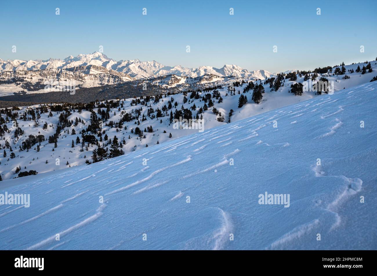 Faraway hiking hi-res stock photography and images - Alamy