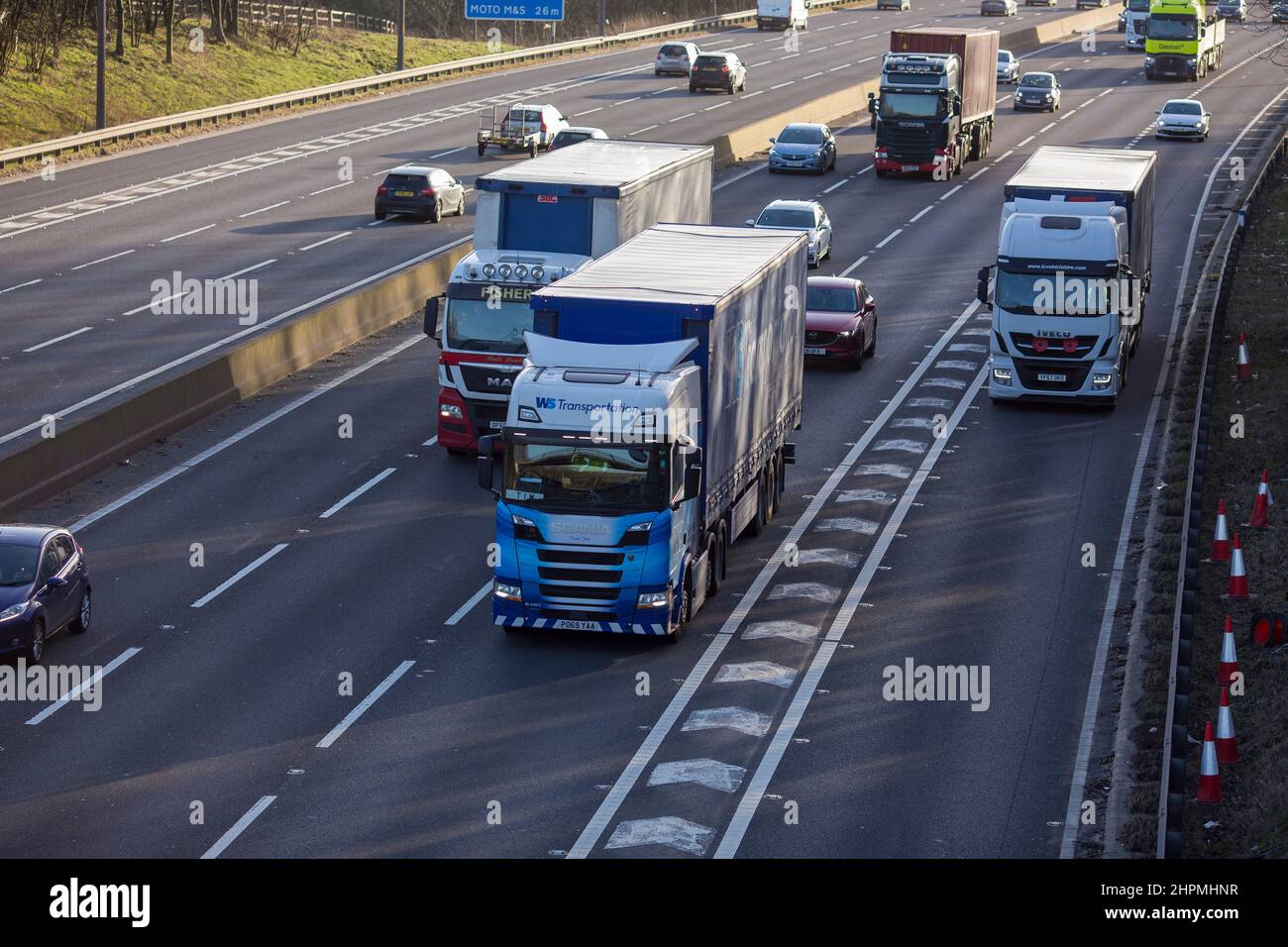 Motorway leeds hull hi-res stock photography and images - Alamy