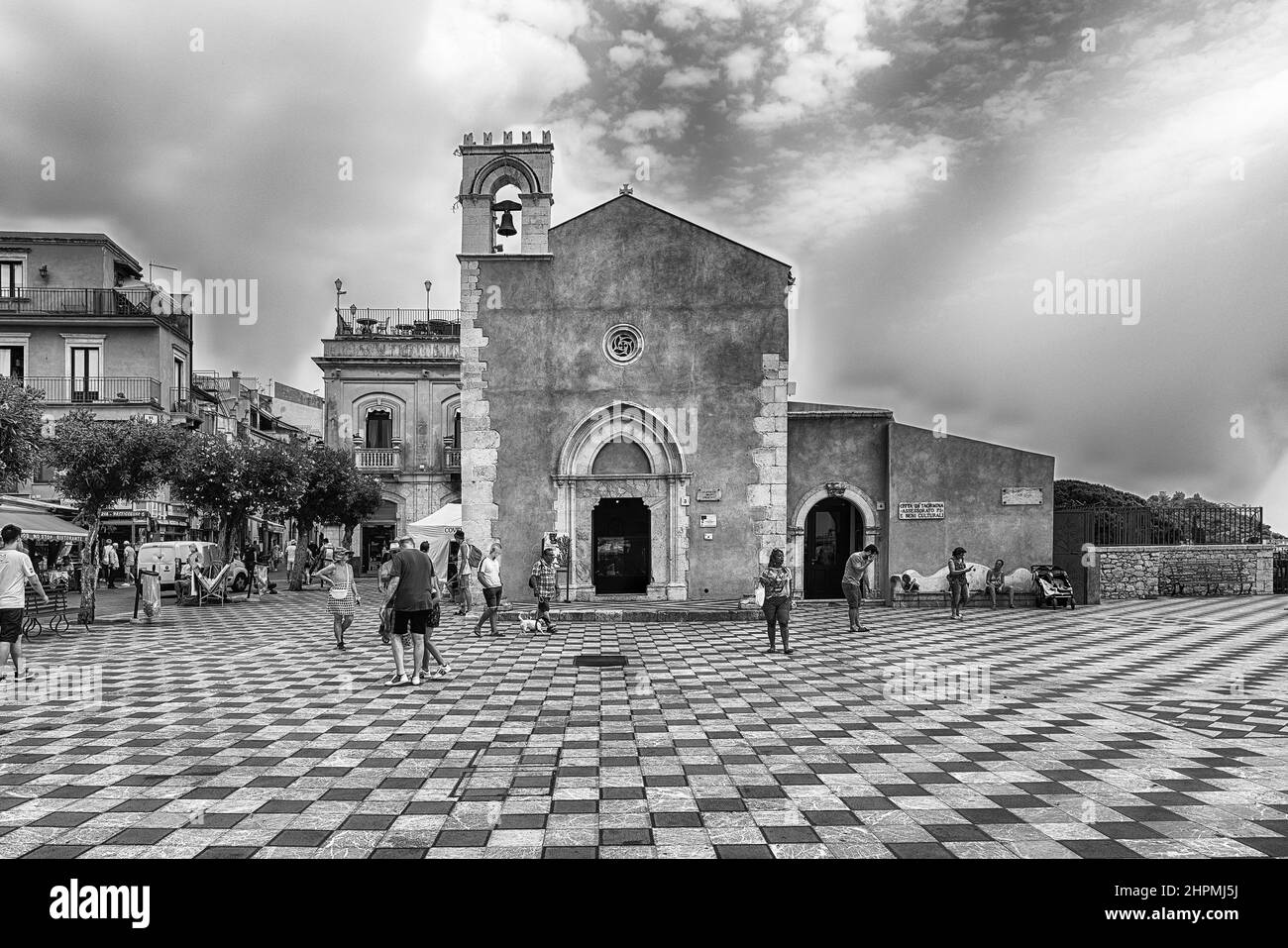 TAORMINA, ITALY - AUGUST 11, 2021: The scenic Piazza IX Aprile, main ...