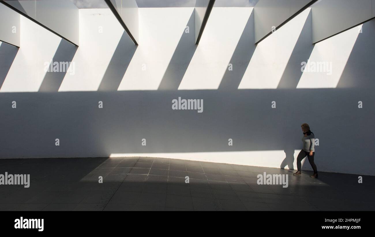 Lines and shadows in contemporary architecture Stock Photo - Alamy