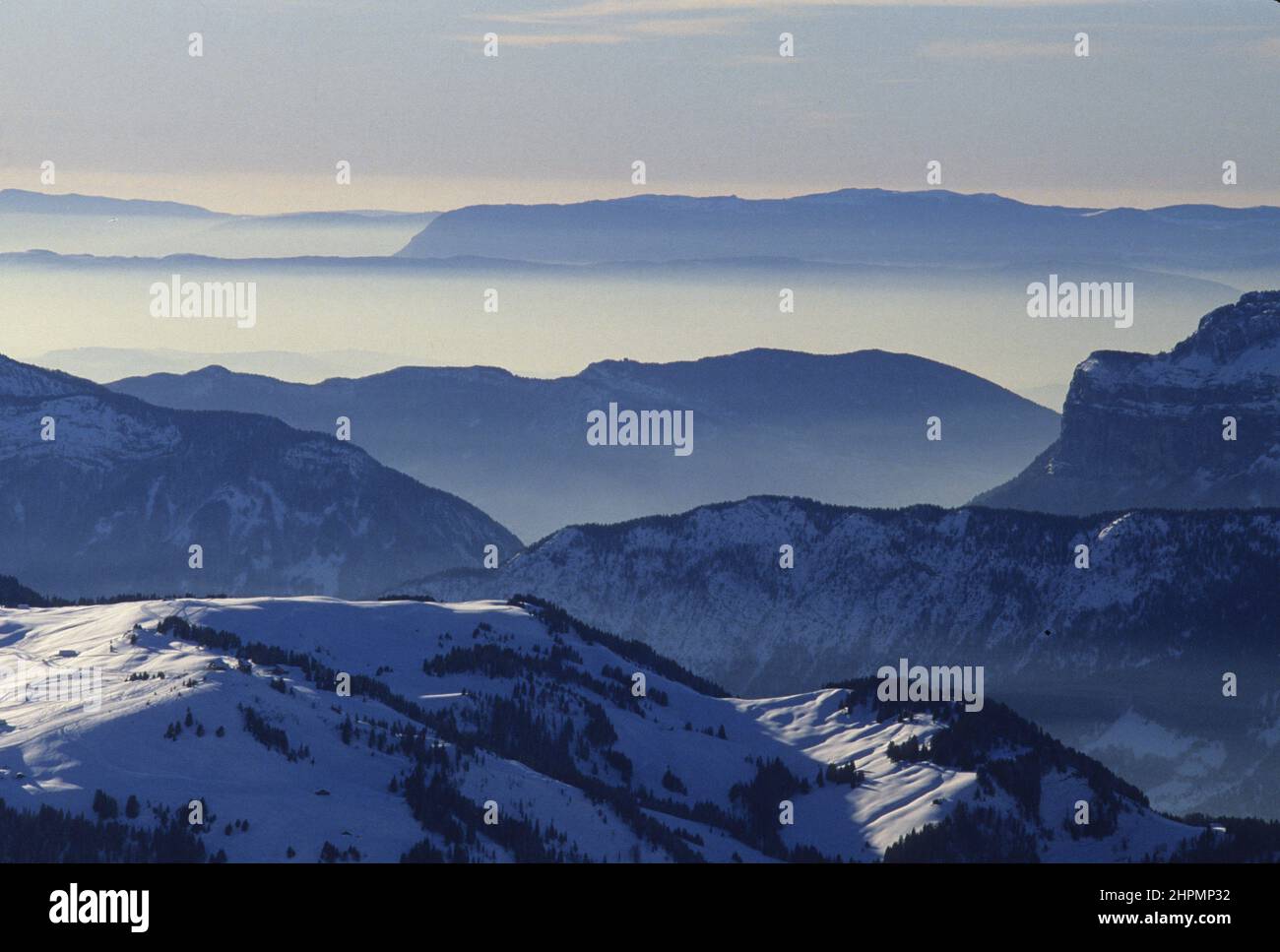 FRANCE Alpes hiver Stock Photo - Alamy