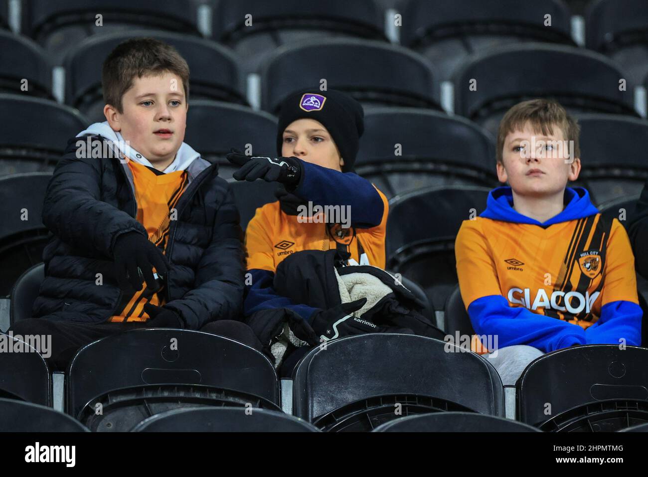 Young hull city fans hi-res stock photography and images - Alamy