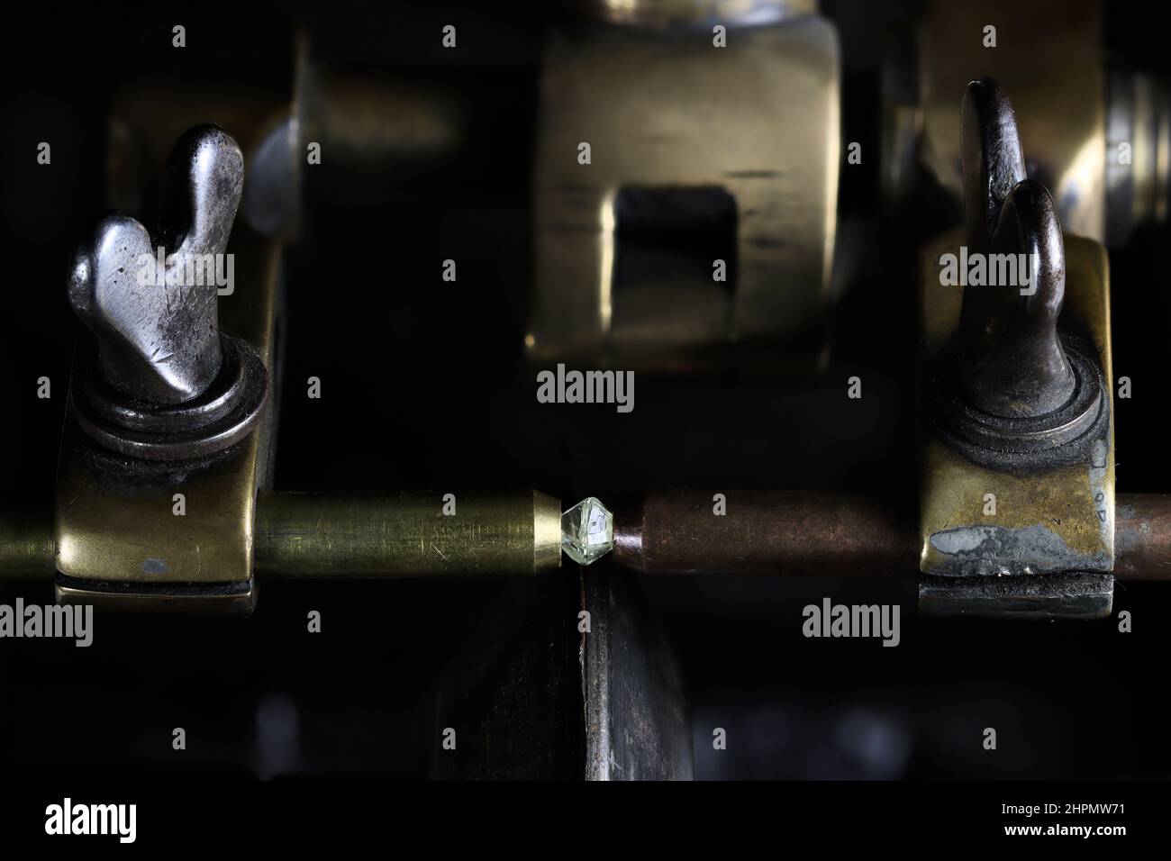 Diamond machine hi-res stock photography and images - Alamy