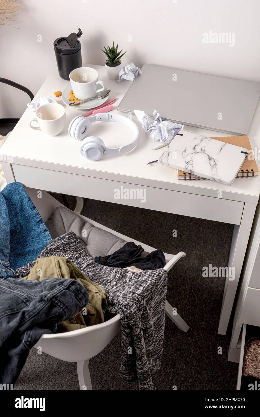 Cup office mess hi-res stock photography and images - Alamy