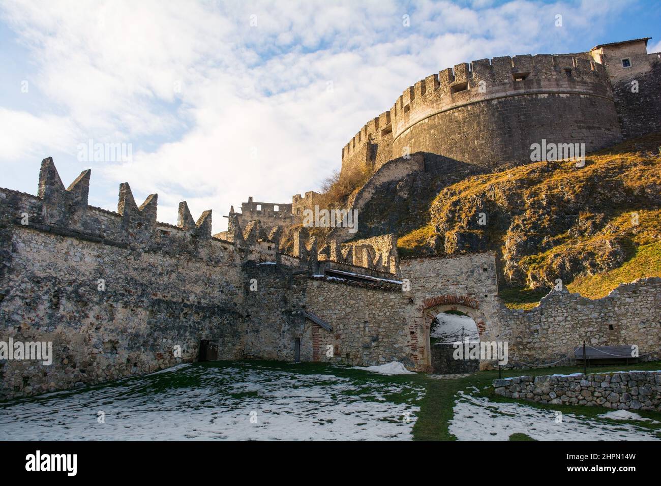 Crenellations walls medieval castle in hi-res stock photography and ...