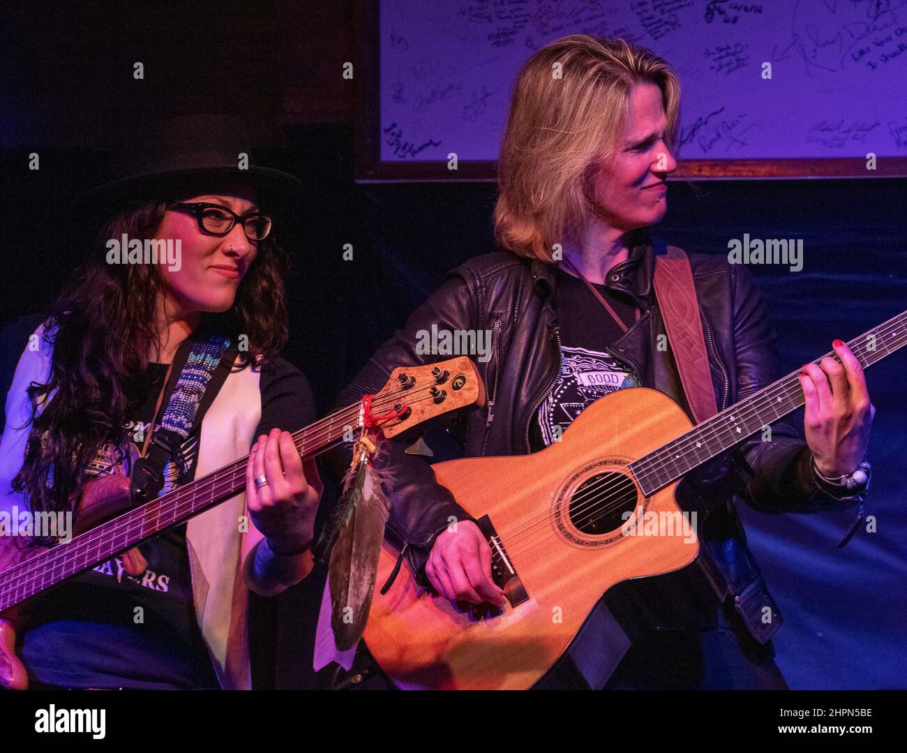 Canadian singer/songwiter Lynn Hanson putting on a show with a small ...