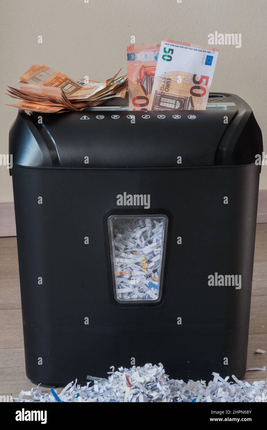 Shred bills hi-res stock photography and images - Alamy