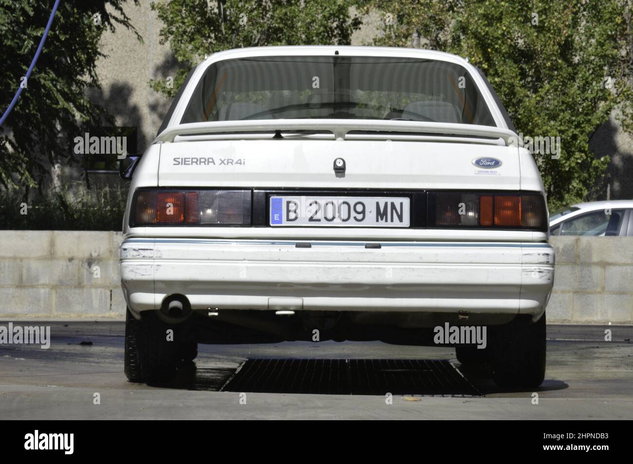 Classic Ford Sierra car parked on a street at night Stock Photo - Alamy