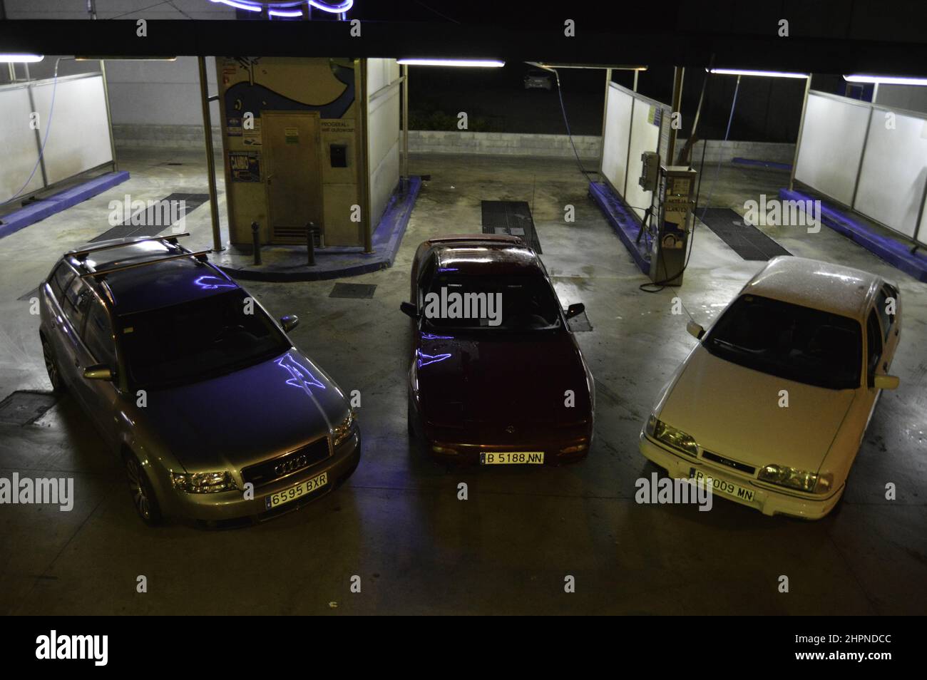 Old classic cars in a Self Service Car Wash at night Stock Photo - Alamy