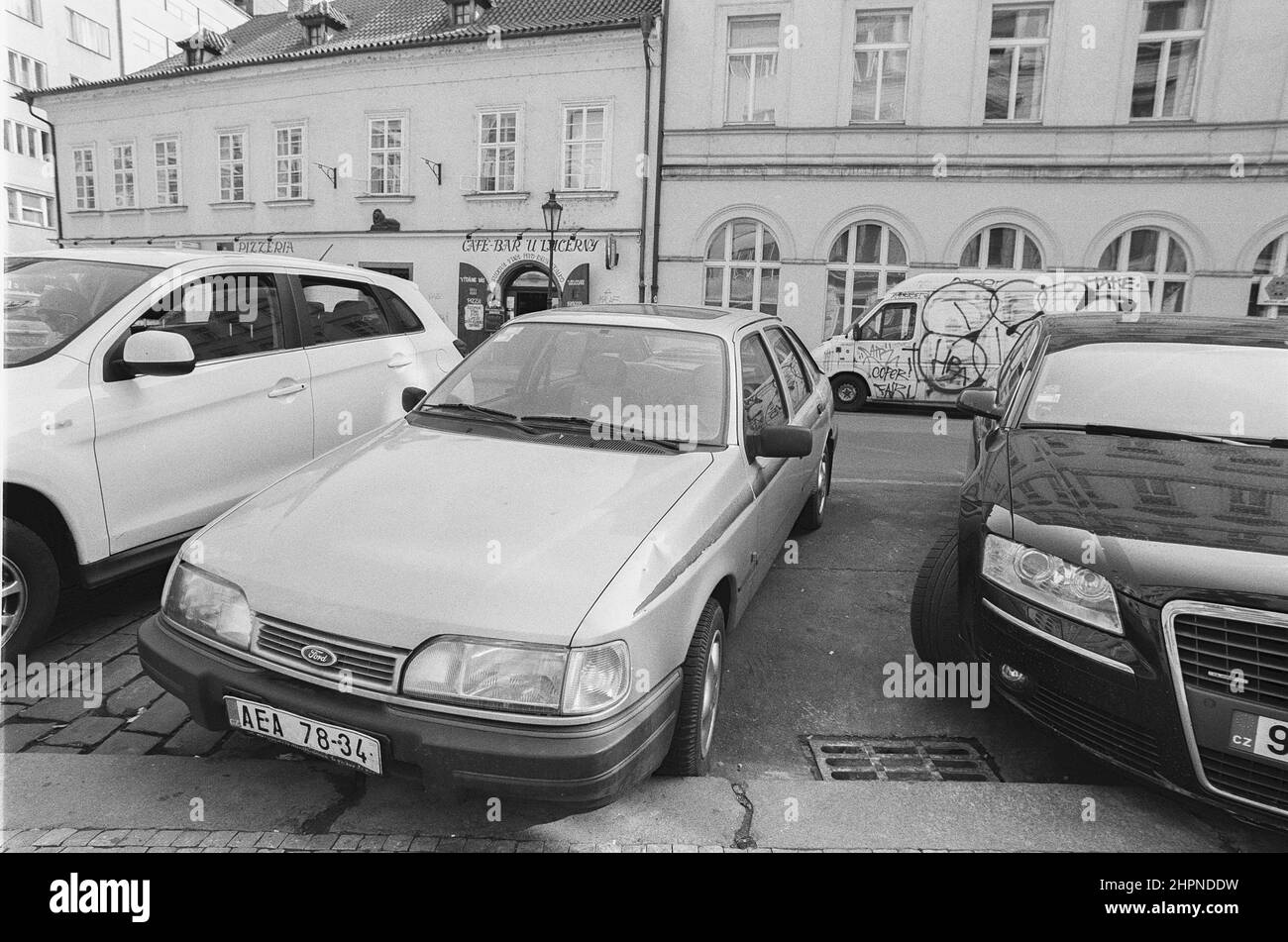 1990s ford sierra Black and White Stock Photos & Images - Alamy