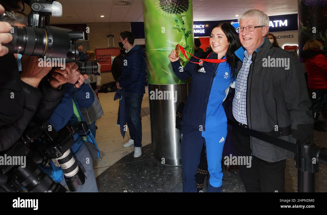 Gordon muirhead curling hi-res stock photography and images - Alamy