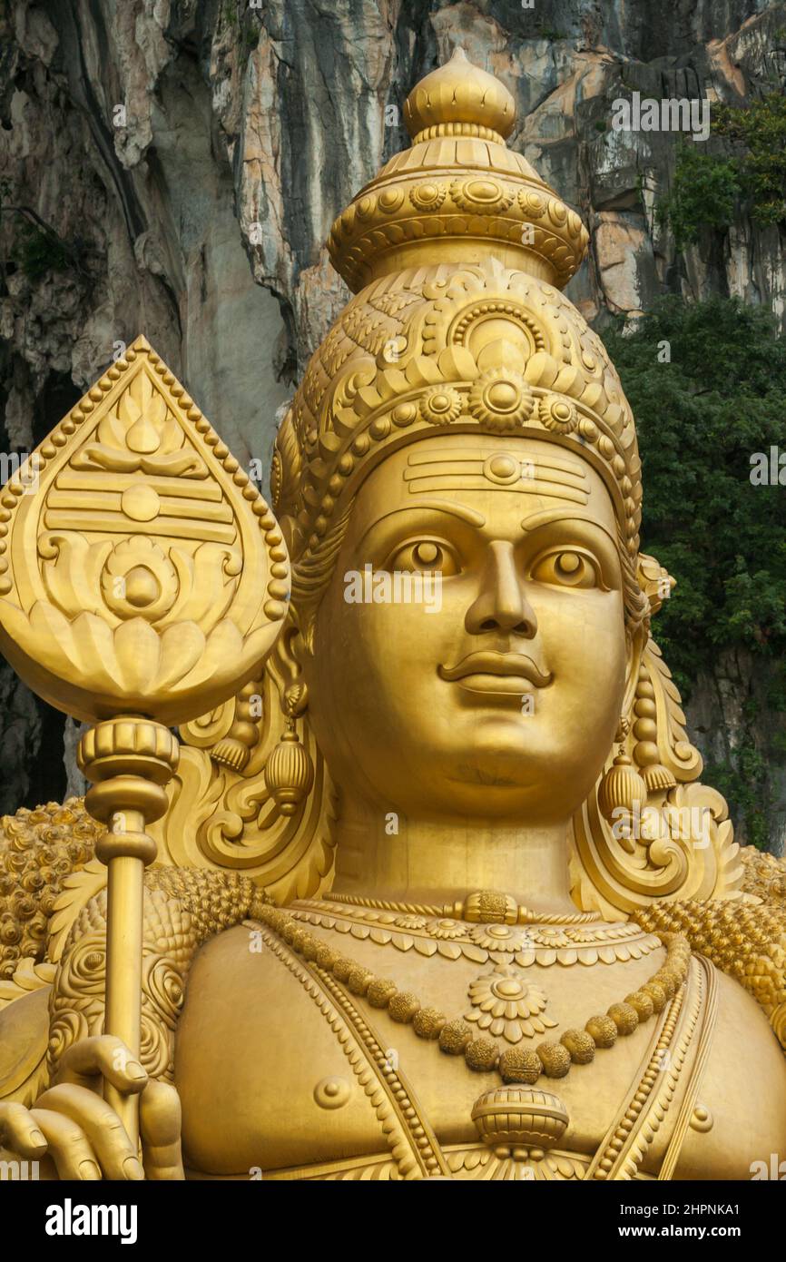Detail close up of Murugan Statue (Tugu Dewa Murugga) in Batu Caves ...