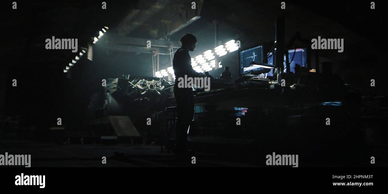 THE BATMAN, Robert Pattinson as Bruce Wayne / Batman, 2021. © Warner ...
