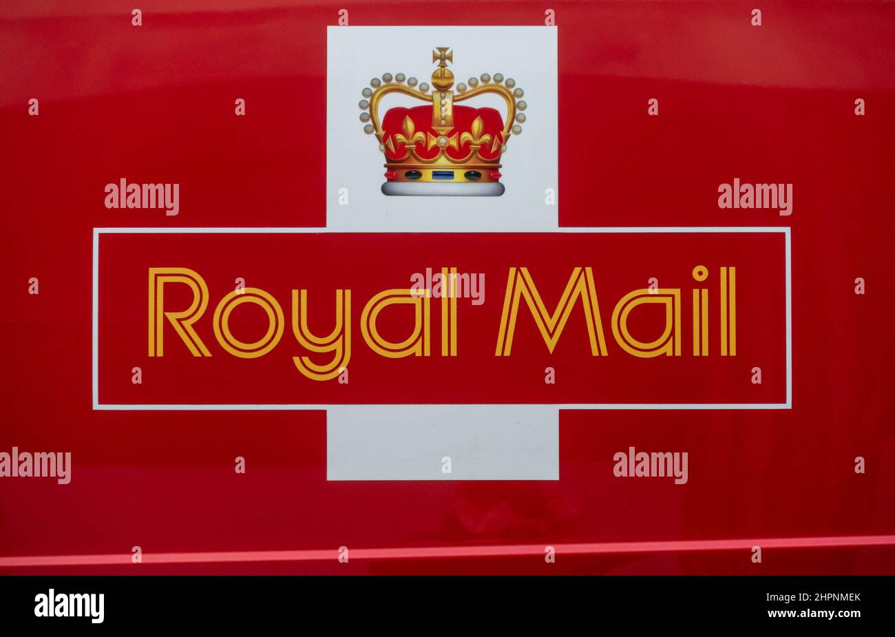 Royal mail logo hi-res stock photography and images - Alamy