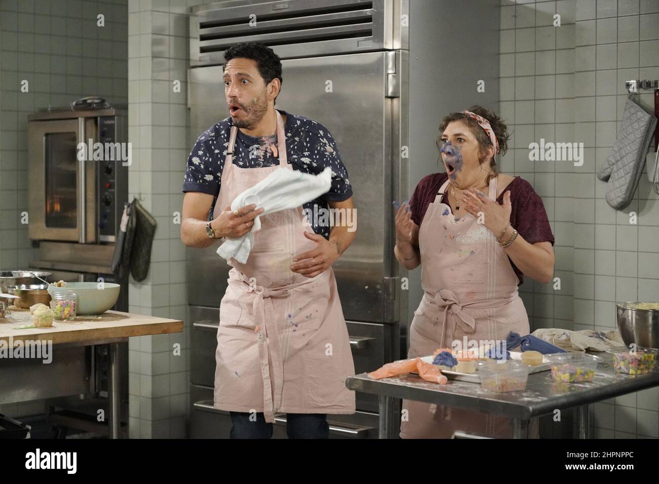 CALL ME KAT, from left: Christopher Rivas, Mayim Bialik, Call Me ...