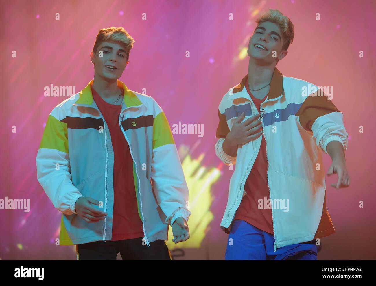 CIELO GRANDE, (aka SECRETS OF SUMMER), from left: Fer Monzo, Juan Monzo ...