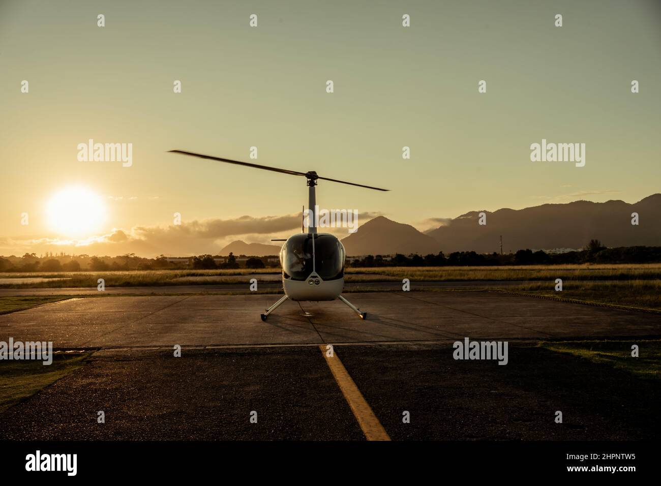 Army helicopter on helipad hi-res stock photography and images - Alamy