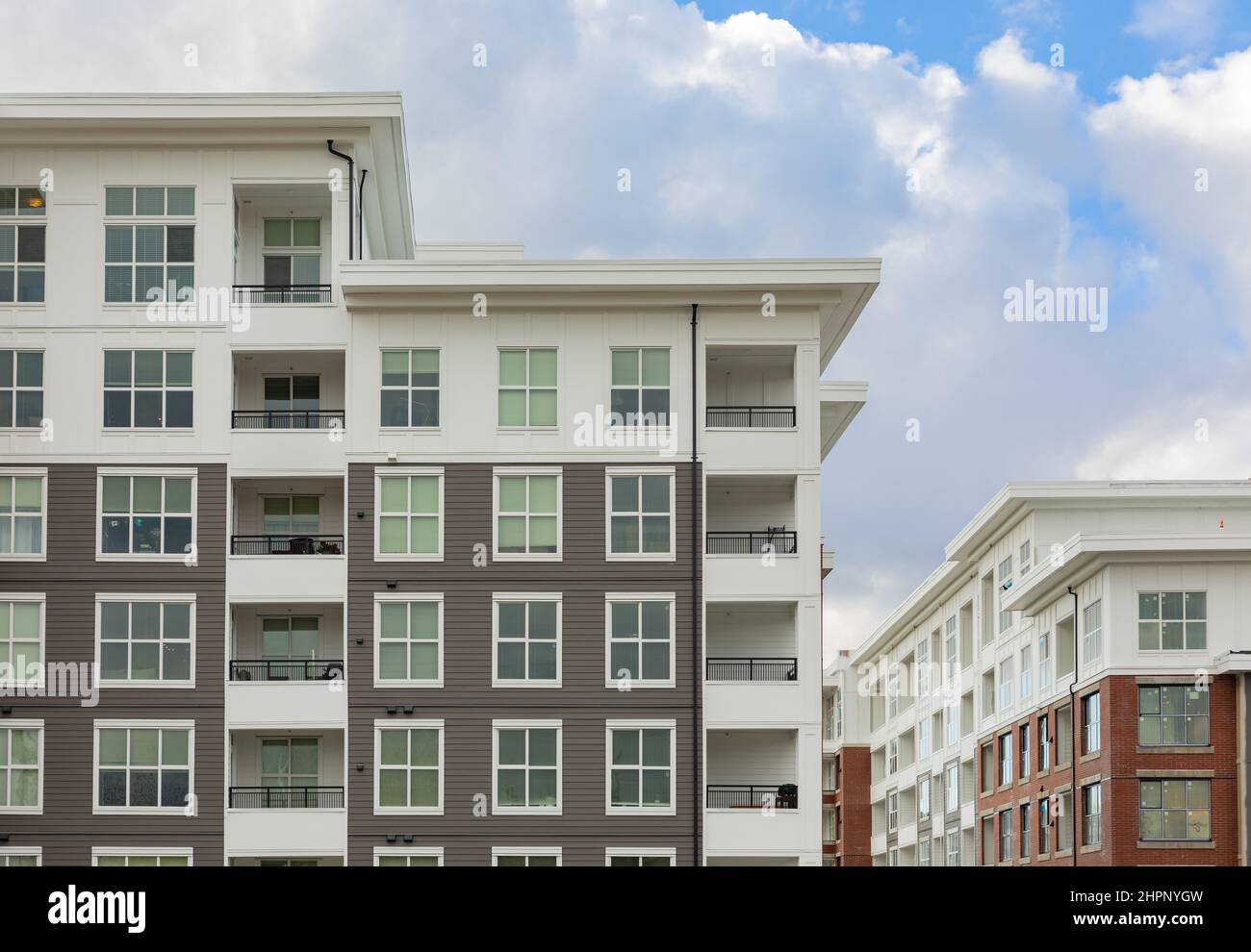 Canadian residential building hi-res stock photography and images - Alamy