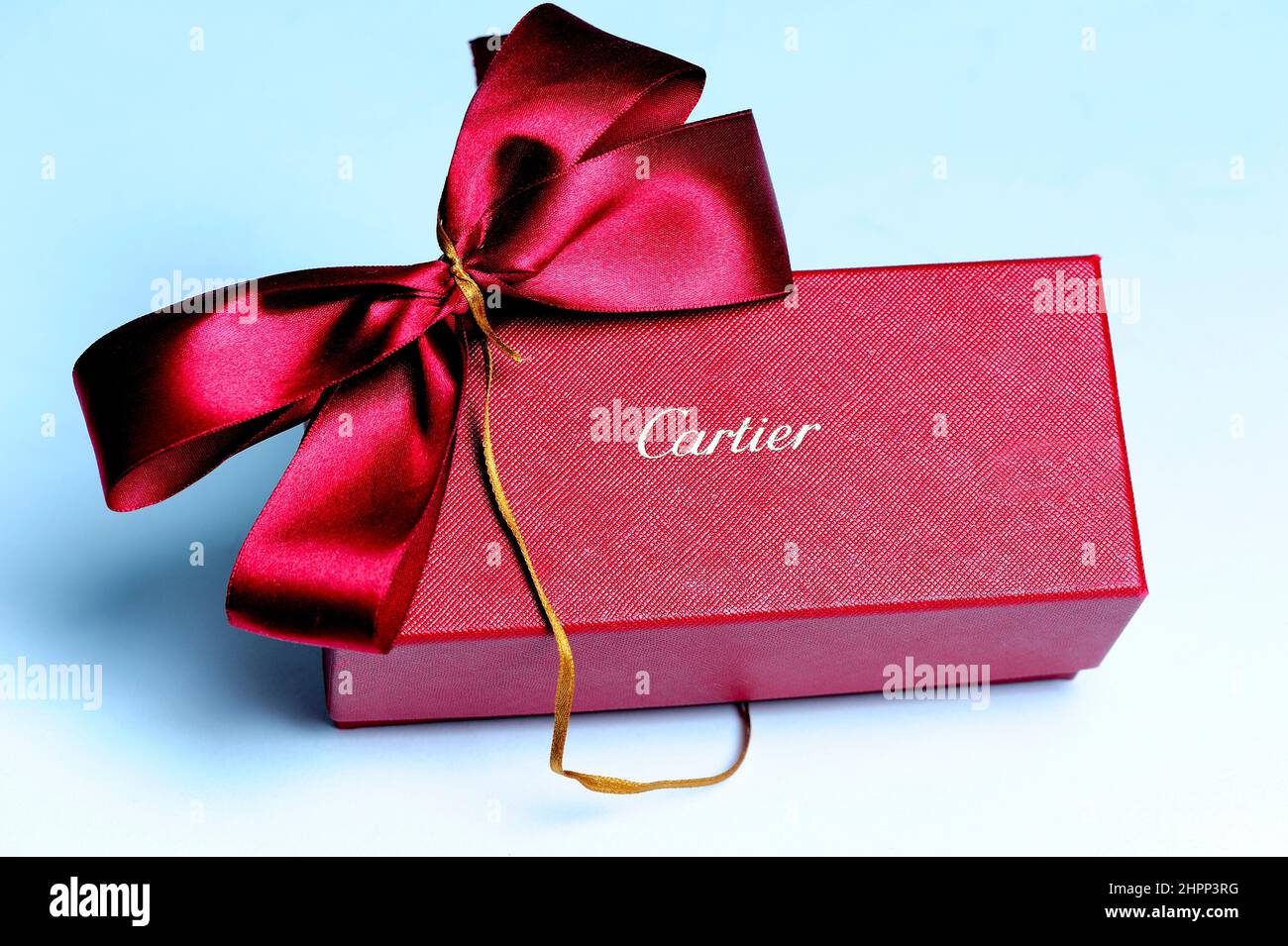 Cartier, gift, lifestyle, high jewellery, art, box, Red Cartier box ...