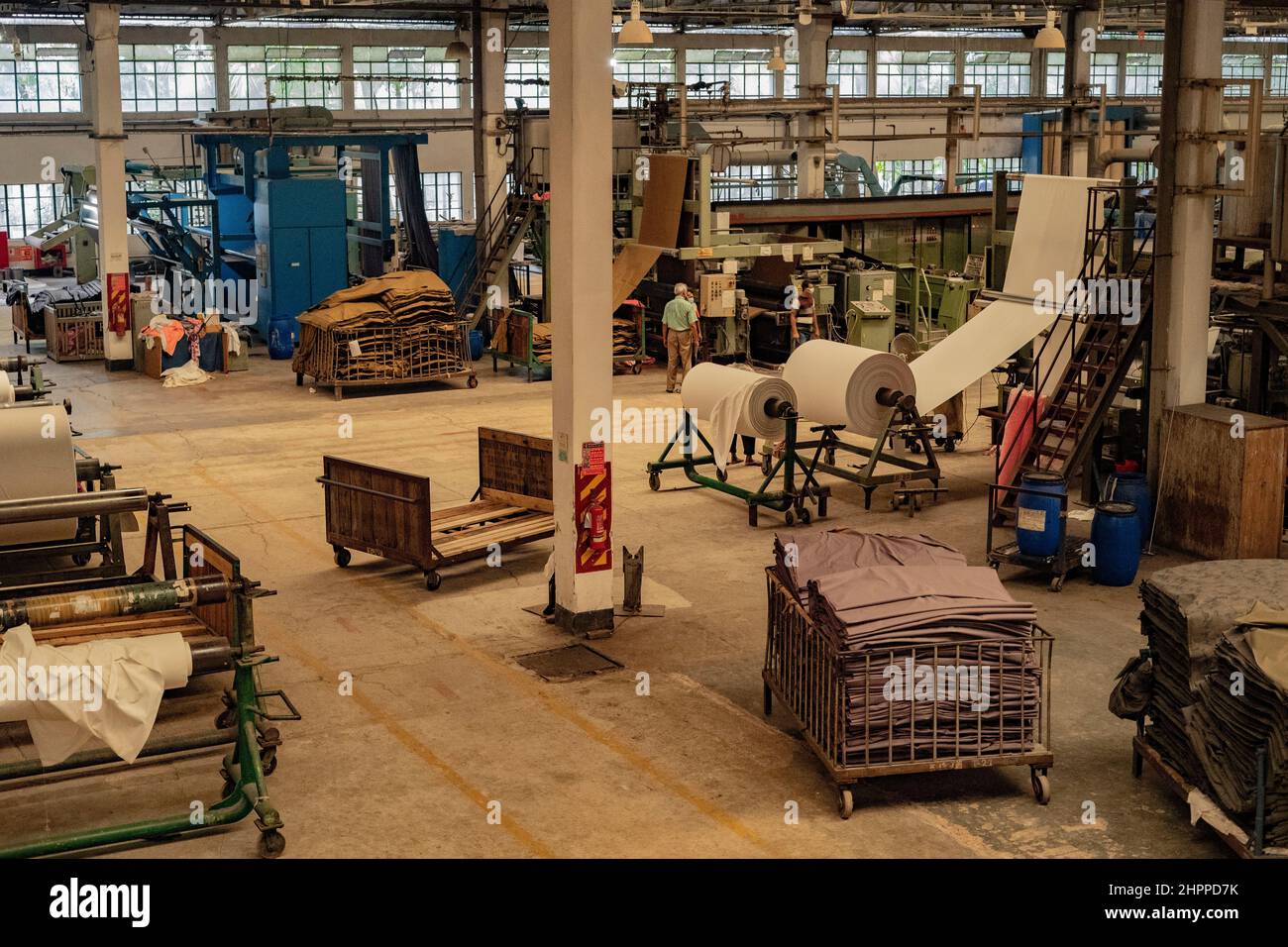 Garment factory machine and technology in Bangladesh Stock Photo - Alamy