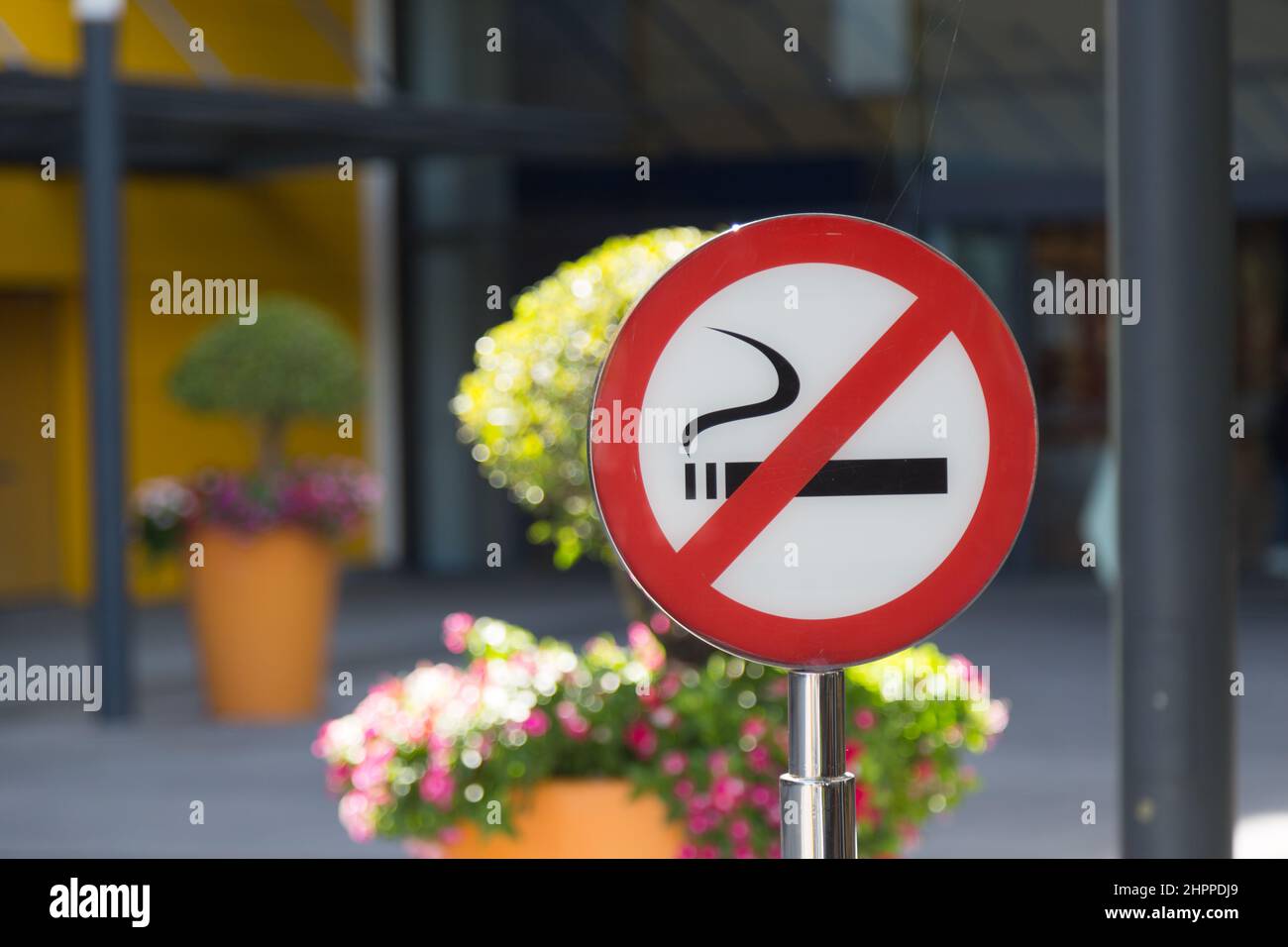 No smoking sign with bokeh background Stock Photo - Alamy
