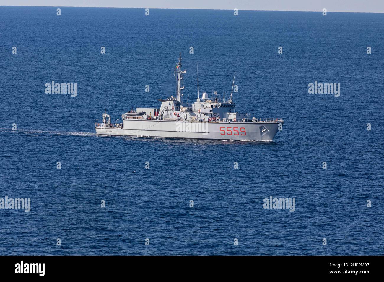 Mine hunter hi-res stock photography and images - Alamy