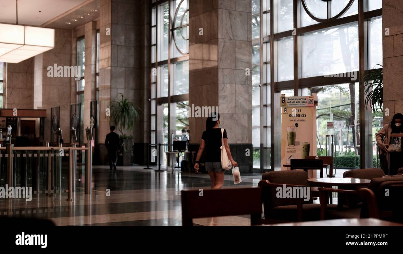 Exchange Tower Lobby Sukhumvit Road, Khwaeng Khlong Toei, Khet Khlong ...