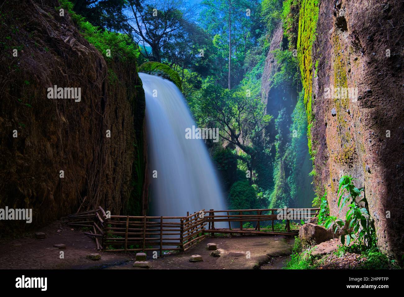 Blawan hi-res stock photography and images - Alamy