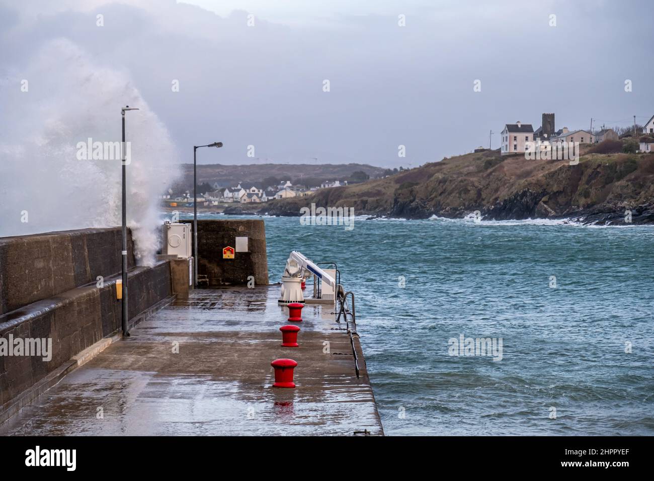 Crashing ocean waves in Portnoo during storm Dudley in County Donegal ...