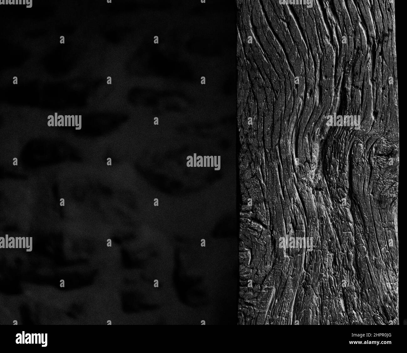 Grayscale of a textured wood Stock Photo - Alamy