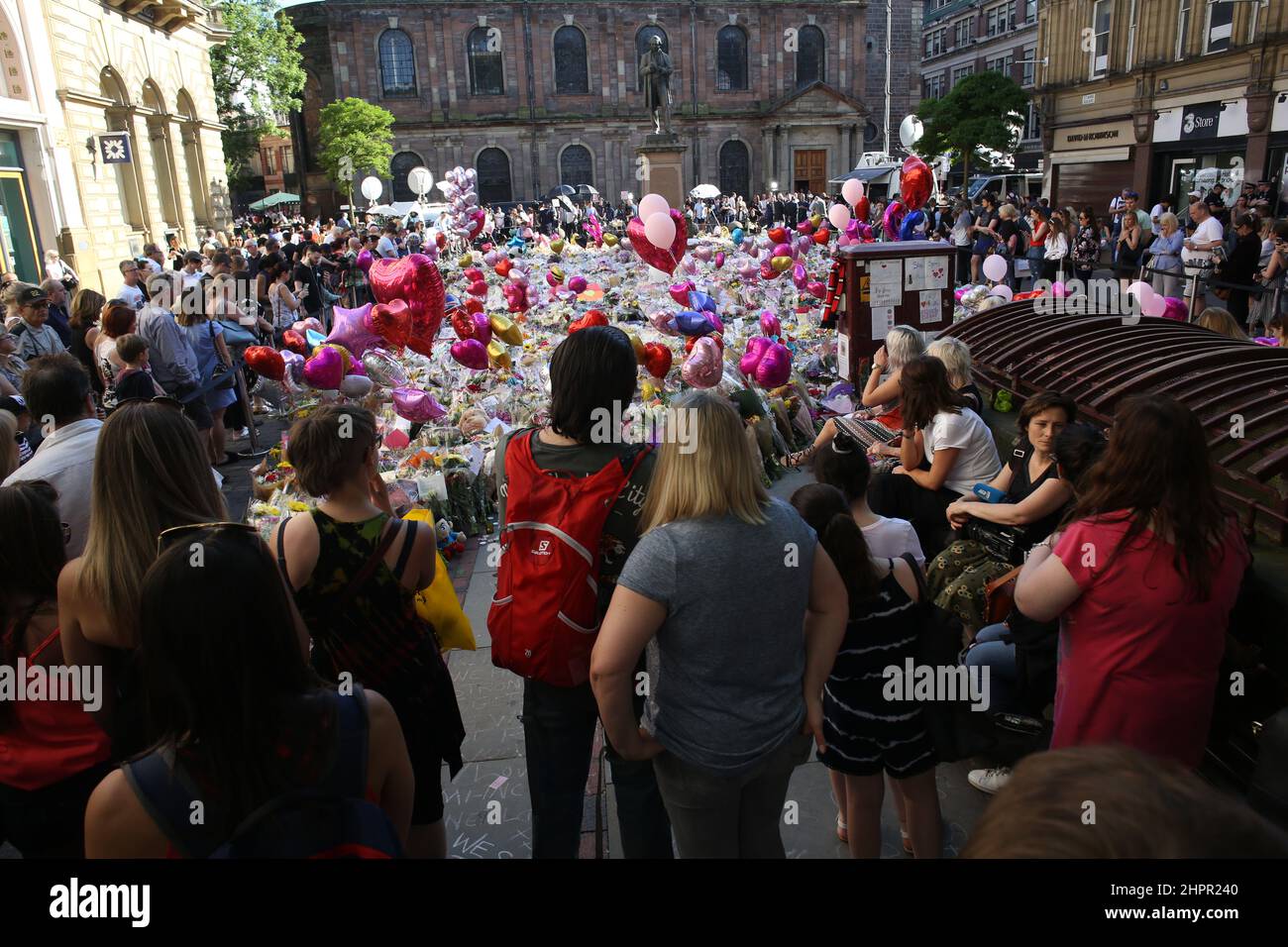 St Ann's Square in Manchester in the days after the bombing Stock Photo ...