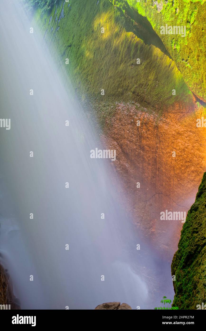 Sulphur mountain hot springs hi-res stock photography and images - Alamy