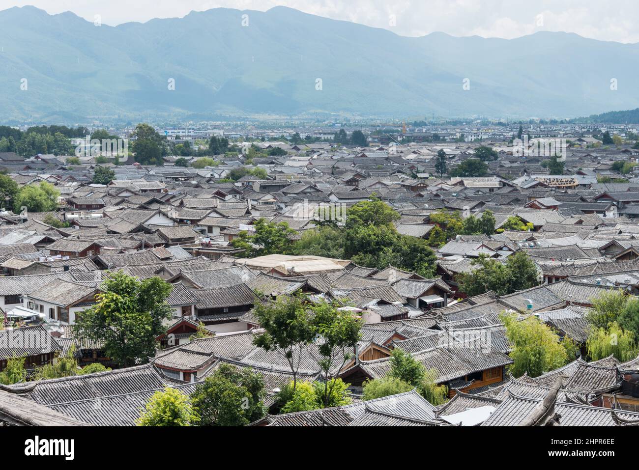LIJIANG, CHINA - Roof at Old Town of Lijiang (UNESCO World heritage ...