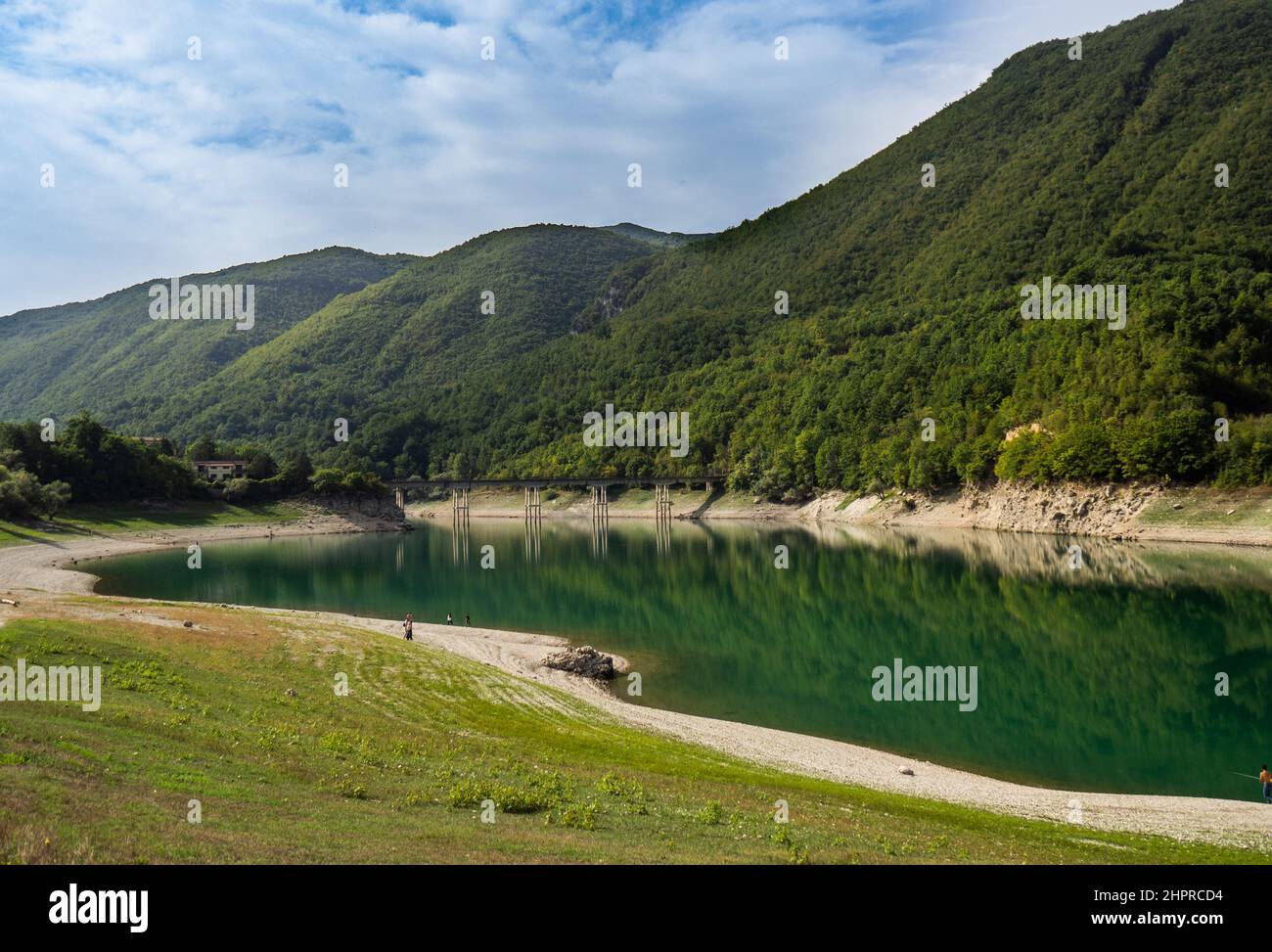 Lago del turano hi-res stock photography and images - Alamy