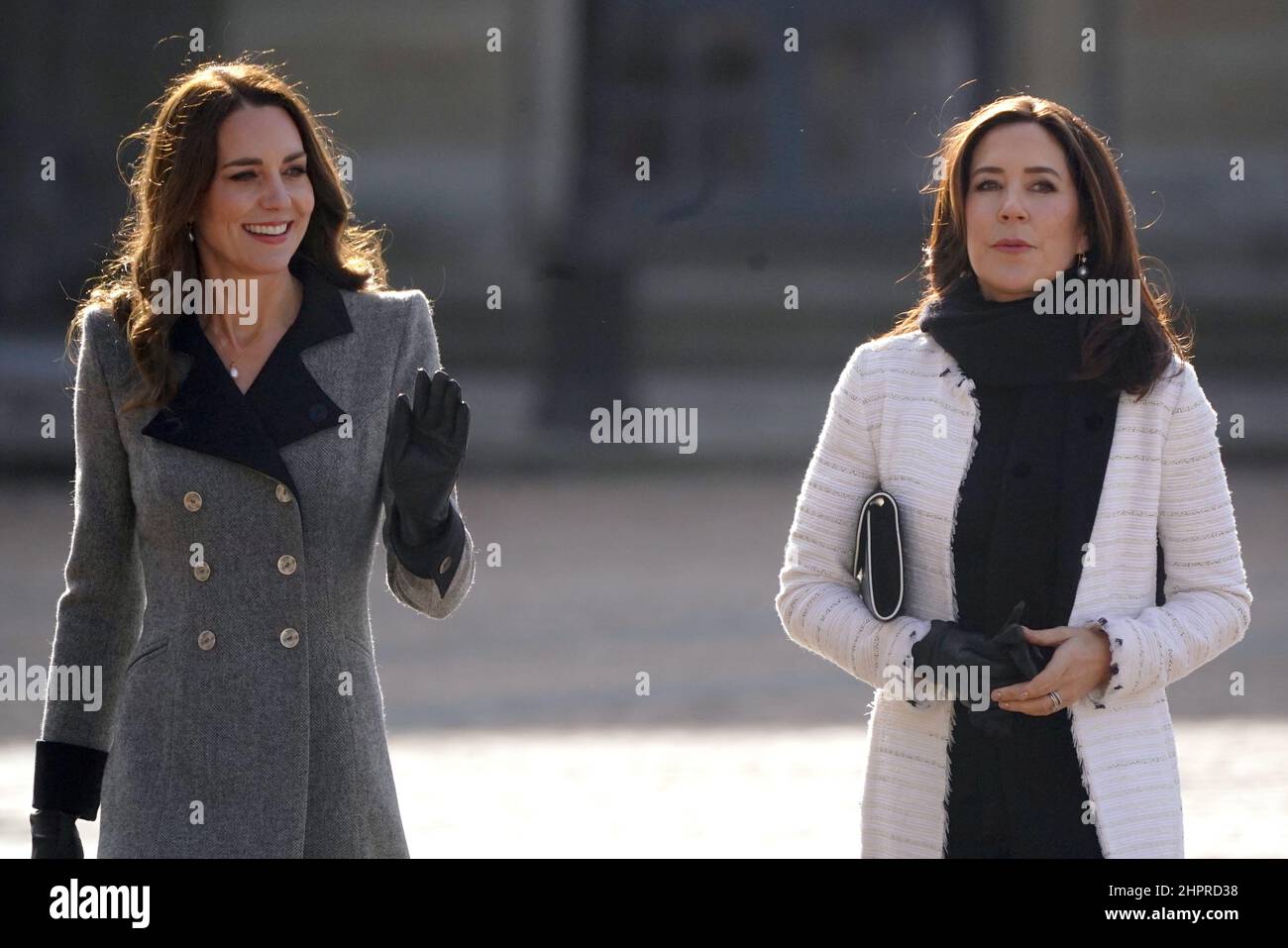 Princess mary kate middleton crown hi-res stock photography and images ...