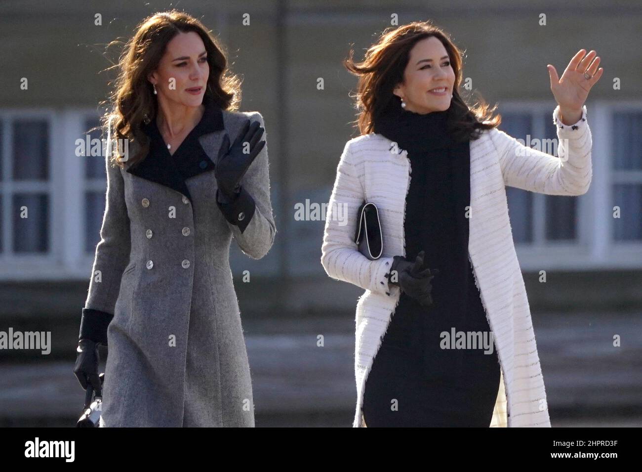 Princess mary kate middleton crown hi-res stock photography and images ...