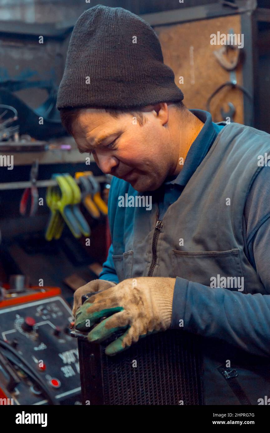 Coppersmith master hi-res stock photography and images - Alamy