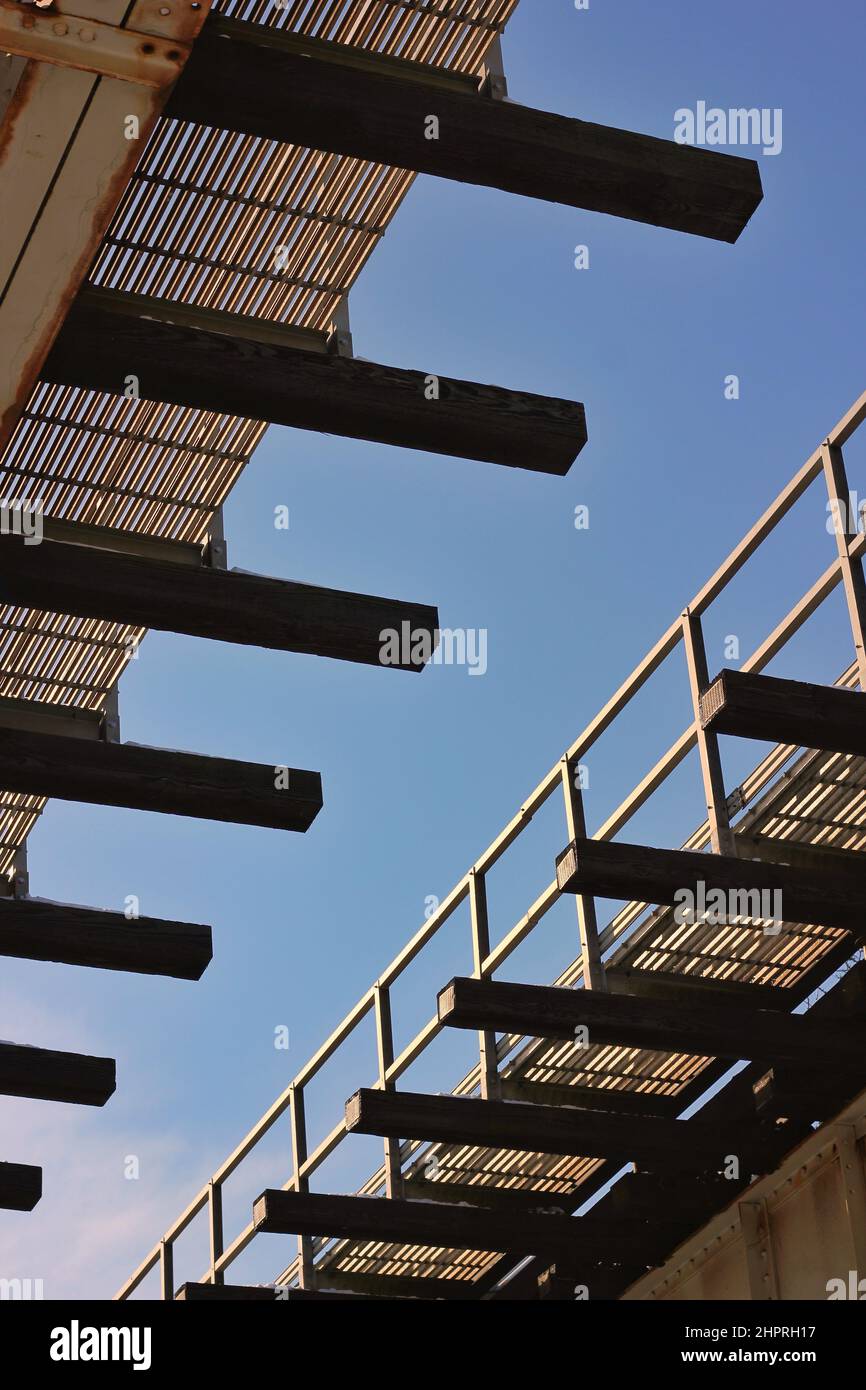 A view of an overhead train platform infrastructure for Chicago's CTA ...