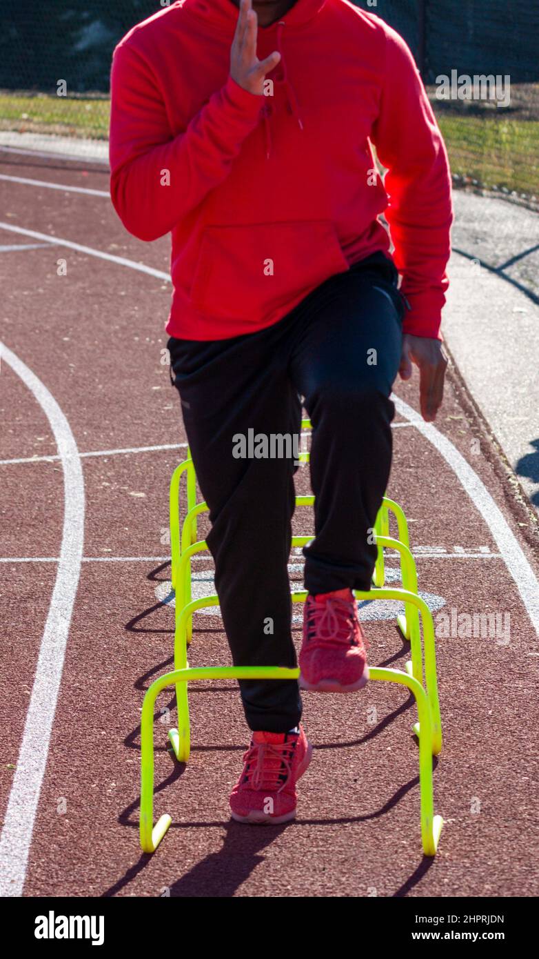 Hurdles position hi-res stock photography and images - Alamy