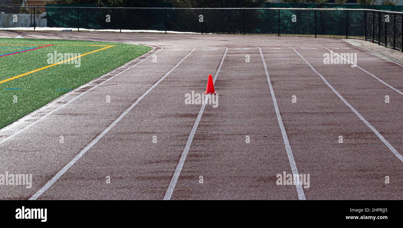 Lane markers hi-res stock photography and images - Alamy